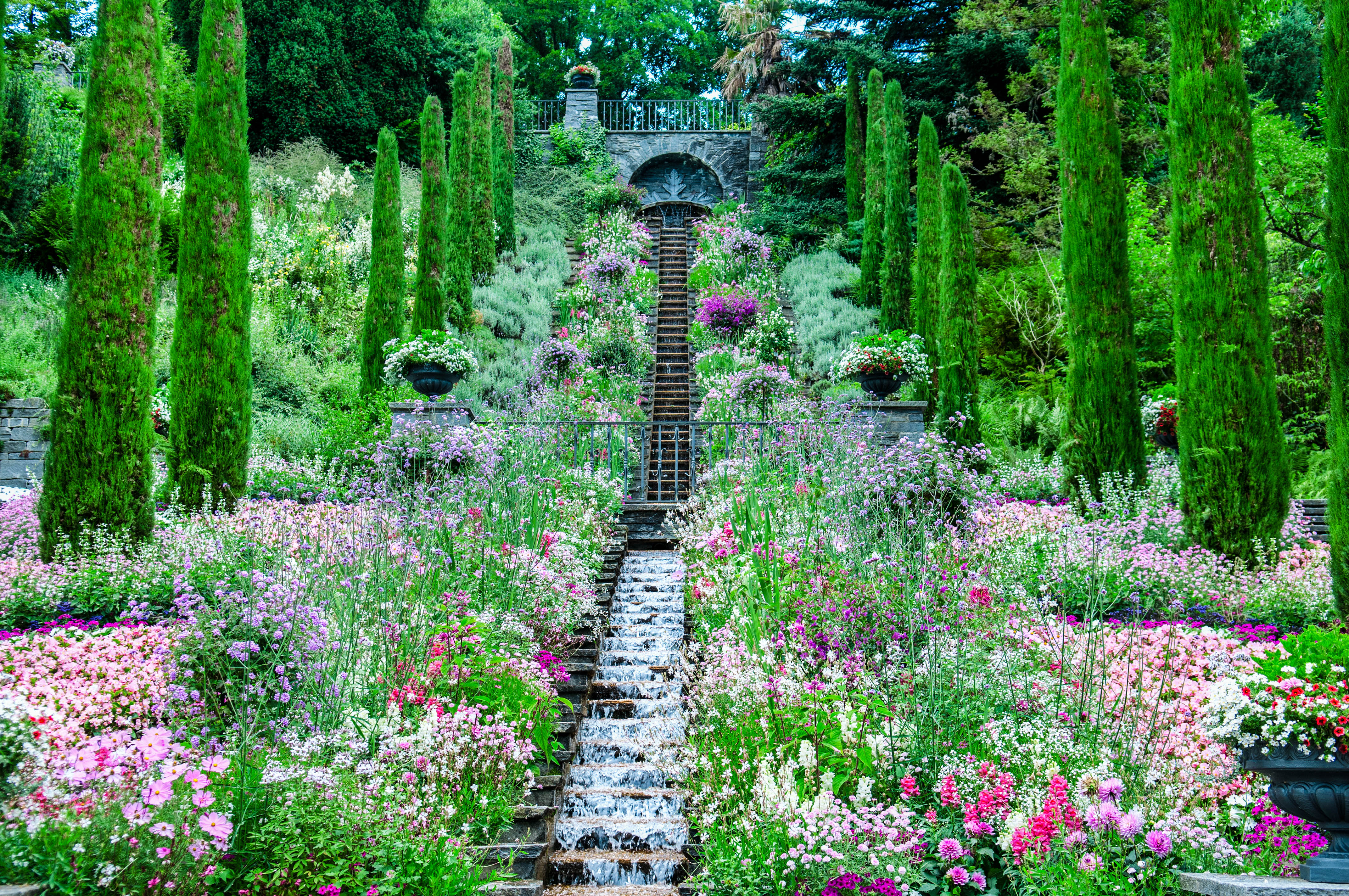 Die Blumeninsel Mainau am Bodensee | Urlaubsguru.de